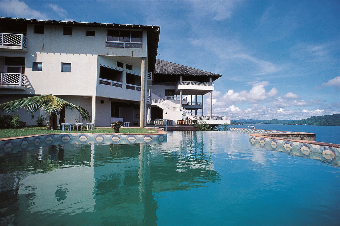 BAY ISLAND RESORT - Charles Correa Foundation