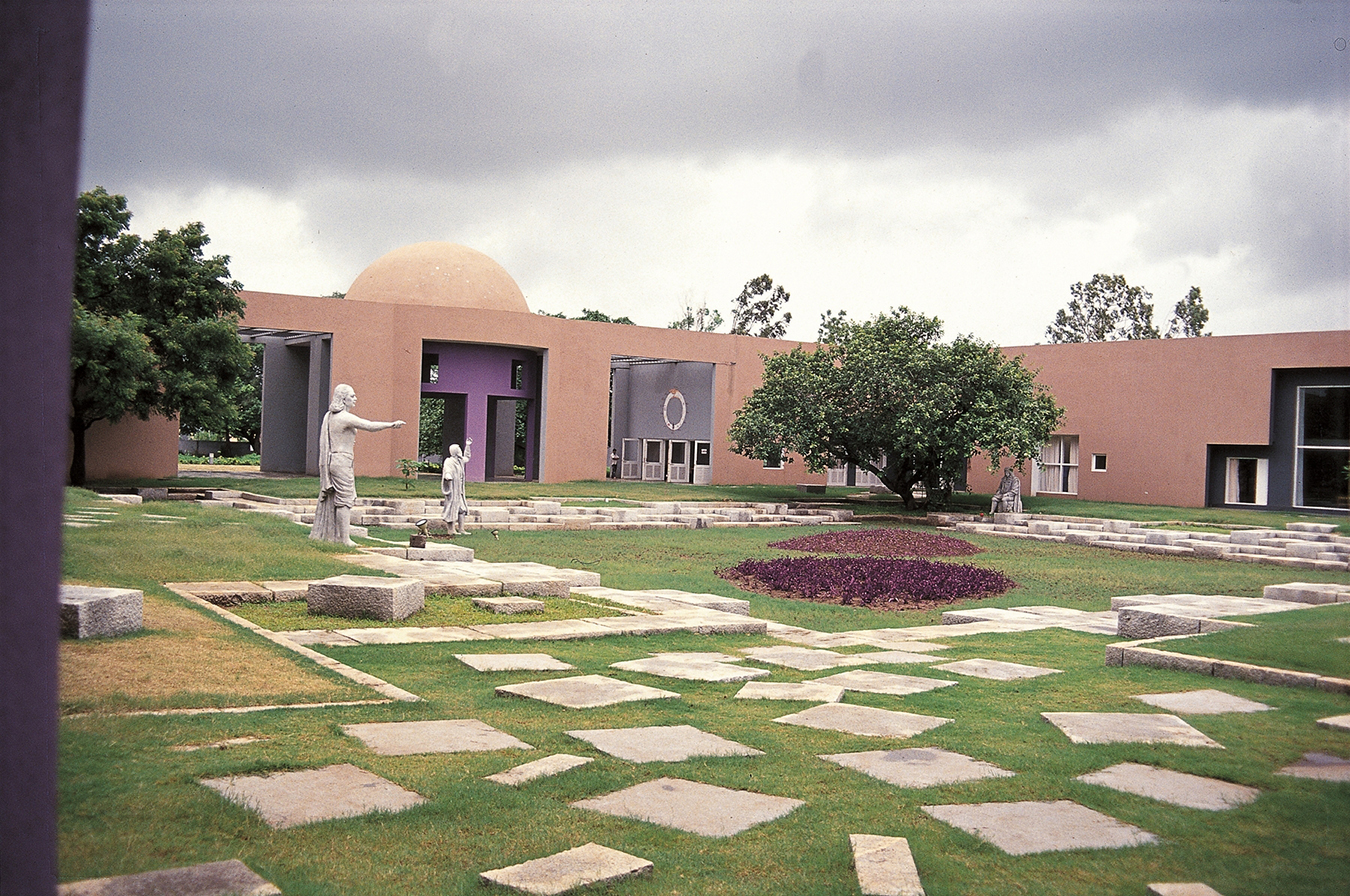 IUCAA - Charles Correa Foundation